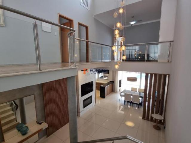 Casa a venda com 3 suítes e living integrado no cond. Yucatan em Paulínia/SP