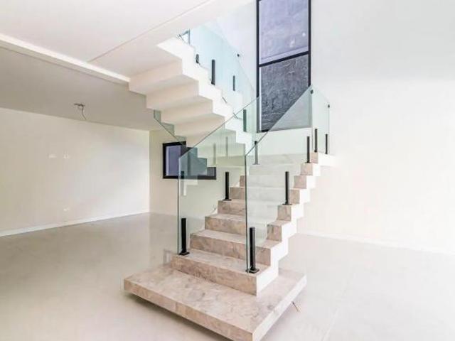 Casa à venda com 3 suites e piscina, 255 m² por R$ 1.850.000 Boqueirão Curitiba/PR