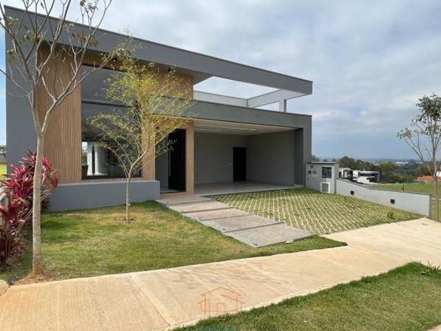 Casa a venda com 3 suítes e piscina em Condomínio fechado Villa Sapezal Indaiatuba/SP