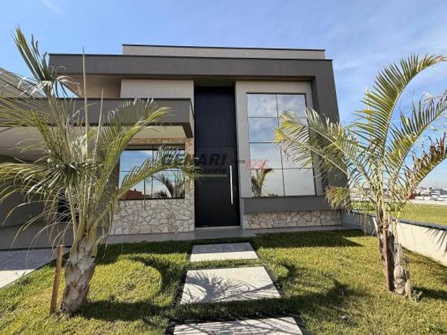 Casa à venda com 3 Suítes e Piscina no Jardim Residencial Dona Maria Candida, Indaiatuba SP