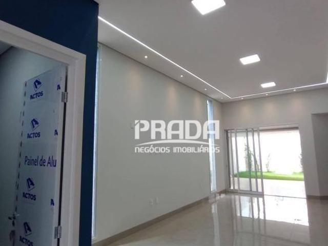 Casa à venda com 3 suítes Jardim Inconfidência Uberlândia/MG