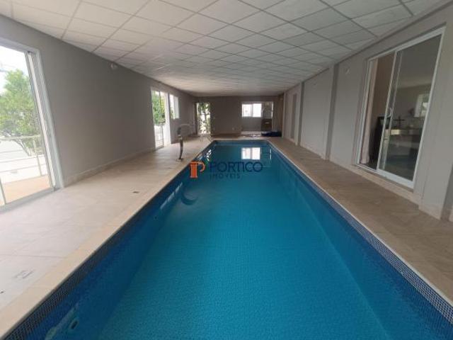 Casa à venda com 3 Suítes, piscina e sauna no Terras do Cancioneiro Paulínia