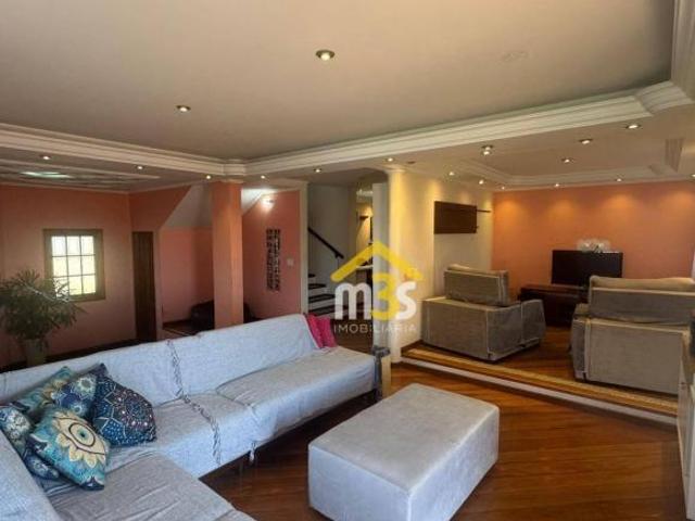 Casa à venda com 3 suítes, 367m² e 10 vagas, por R$ 1.350.000,00 – City Bussocaba Osasco/SP