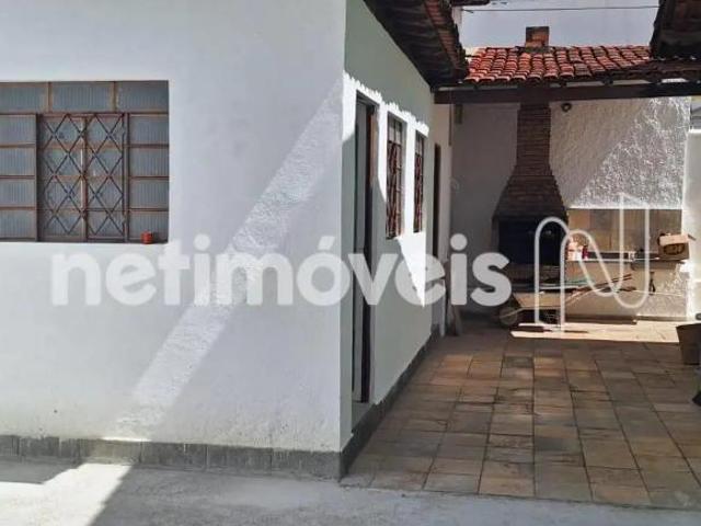 Casa à venda com 3 quartos, 8 vagas e edícula aos fundos, 360m²  no Santa Amélia