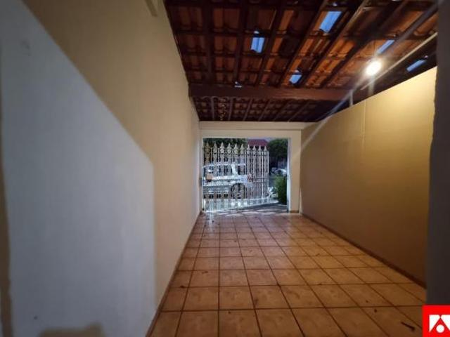 Casa à venda com 3 quartos 1 suíte e 2 vagas no Vale das Nogueiras em Americana