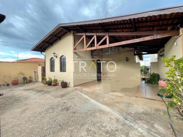 Casa à venda com 3 Quartos, 203m2 Parque São Quirino Campinas