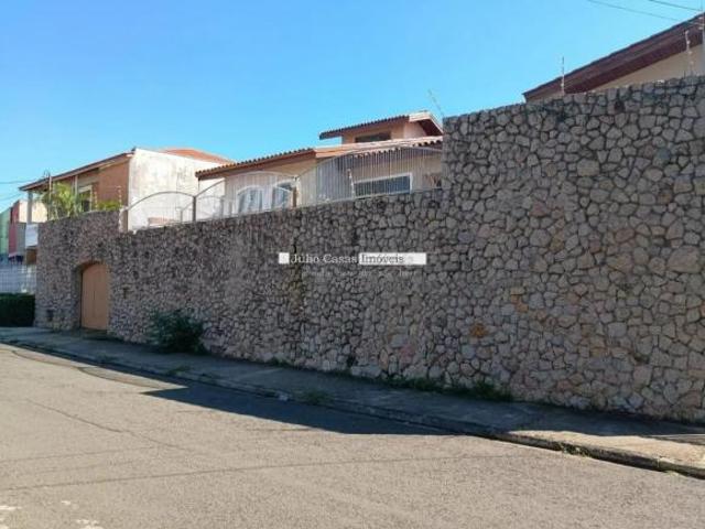 Casa à venda com 3 quartos, 242,95 m2 Vila Trujillo, Sorocaba
