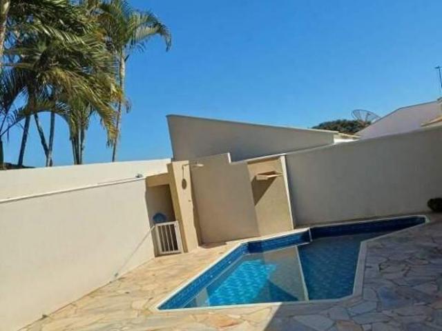 Casa à Venda com 3 Quartos 2 Suítes no Condomínio Portal do Pássaros – 360 m² de Conforto e Lazer