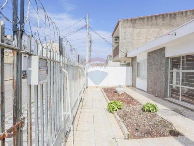 Casa à venda com 3 quartos, 376m2 no Além Ponte, próximo a Av. São Paulo em Sorocaba por R$ 699.000