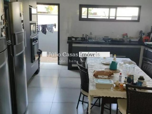 Casa á venda com 3 quartos, 390,00 M2 Chácara Ondina, Sorocaba