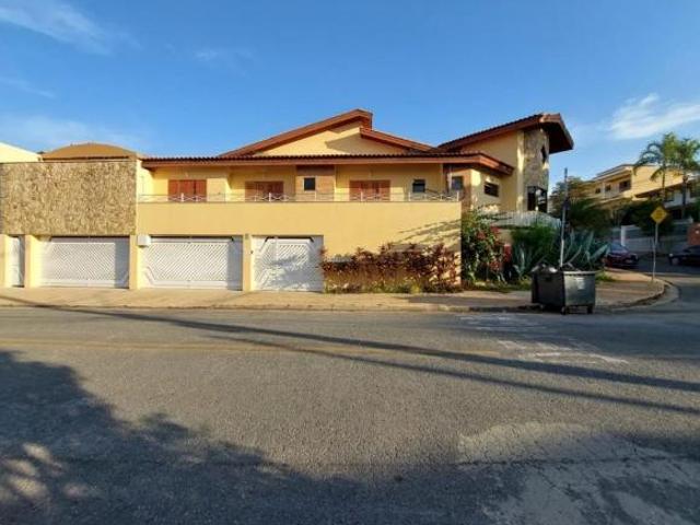 Casa a venda com 3 quartos, 396m2 no Jardim Pagliato Sorocaba