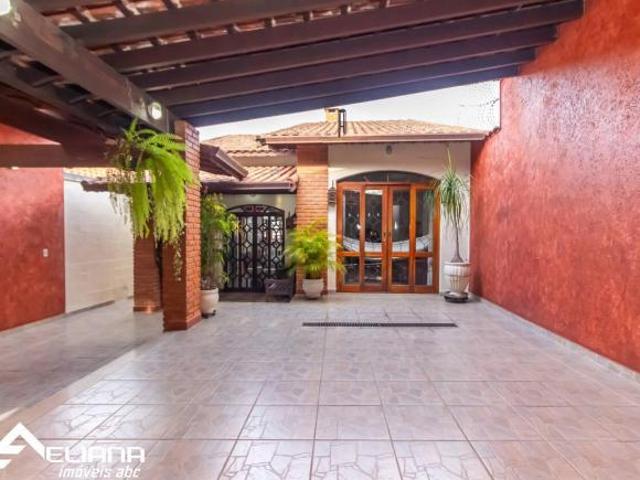 Casa a Venda com 3 quartos 3 vagas Área de lazer