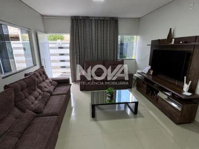 Casa a venda com 3 Quartos, Churrasqueira e Piscina em Cond. Versalhes Ponte Alta Gama