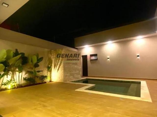 Casa à venda com 3 Quartos com Suíte, Closet e Piscina a uma quadra do parque ecológico, Indaiatuba