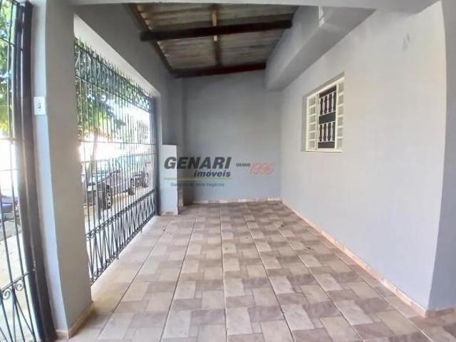 Casa à venda com 3 quartos e edícula