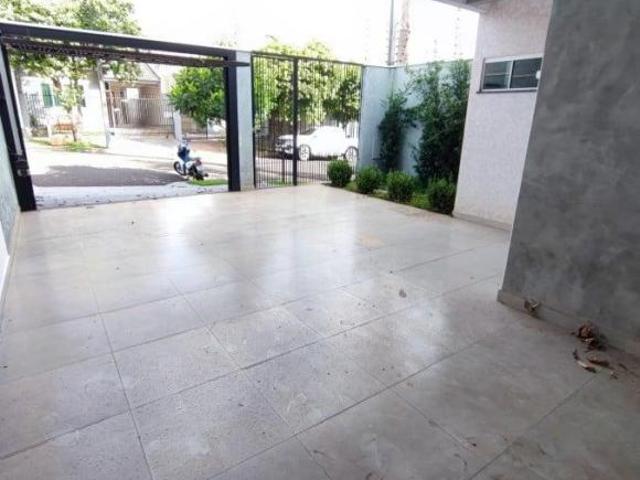 Casa a Venda com 3 quartos e Energia Solar no Jardim Petropolis em Maringa