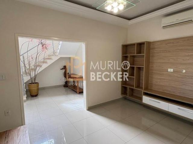 Casa á venda com 3 quartos e 287 m² no Bairro Jardim das Indústrias SJC