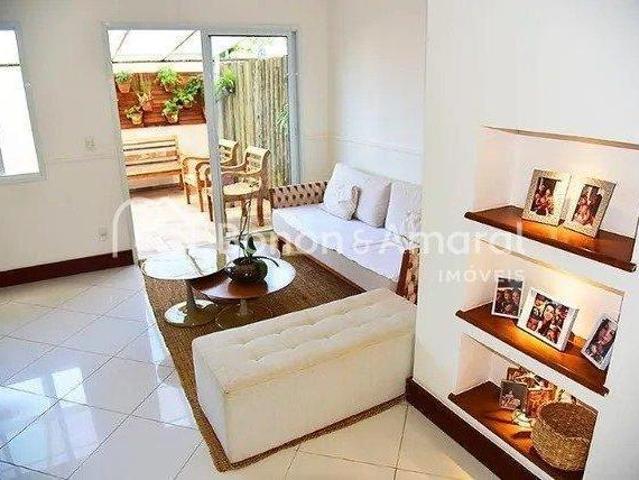 Casa à venda com 3 Quartos e 4 Banheiros em Sousas, Campinas SP