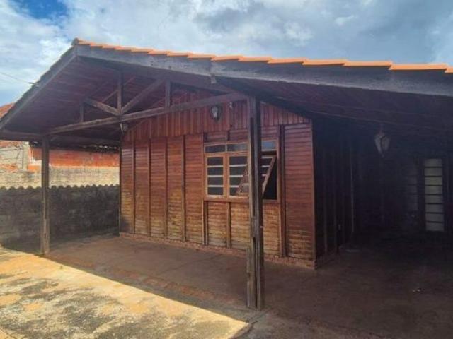 Casa à venda com 3 quartos e 4 vagas no Parque Rochele II em Santa Bárbara d&apos Oeste
