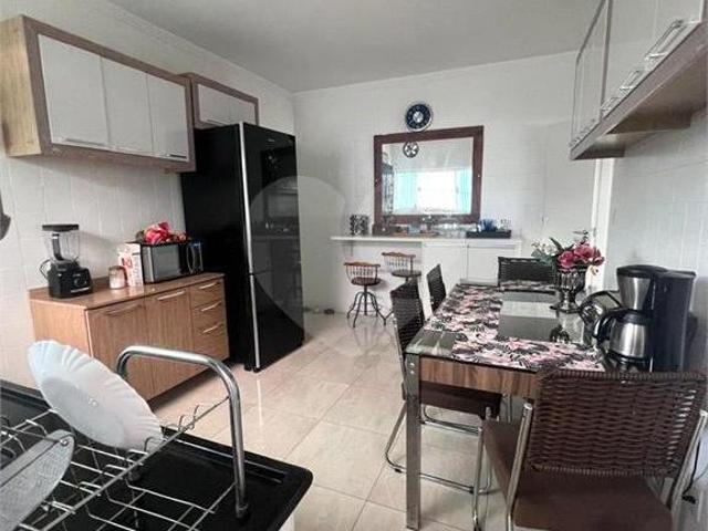 Casa à venda com 3 quartos em Vila Oliveira, Mogi das Cruzes