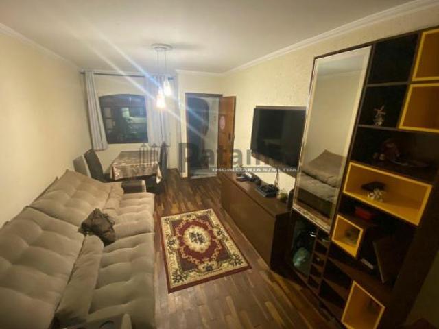 Casa à venda com 3 quartos em condomínio fechado!