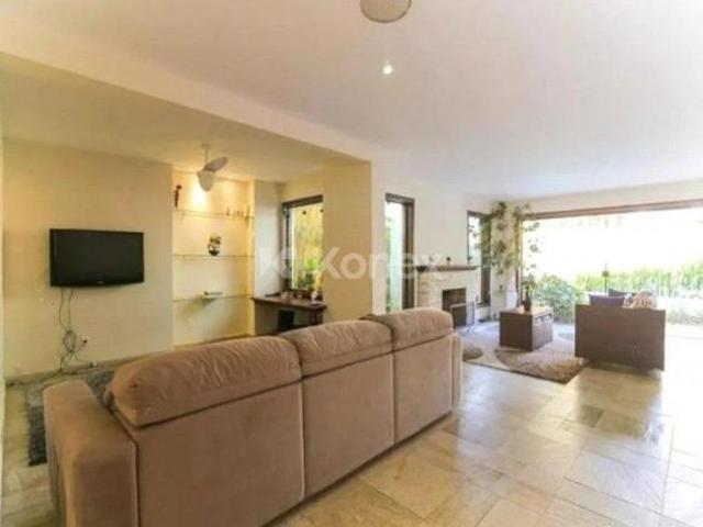 Casa à venda com 3 quartos em Jardim Morumbi, São Paulo