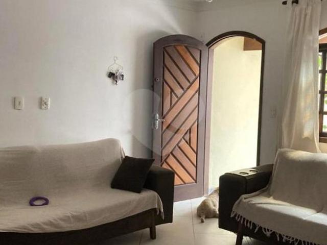 Casa à venda com 3 quartos em Jardim Santa Mena, Guarulhos