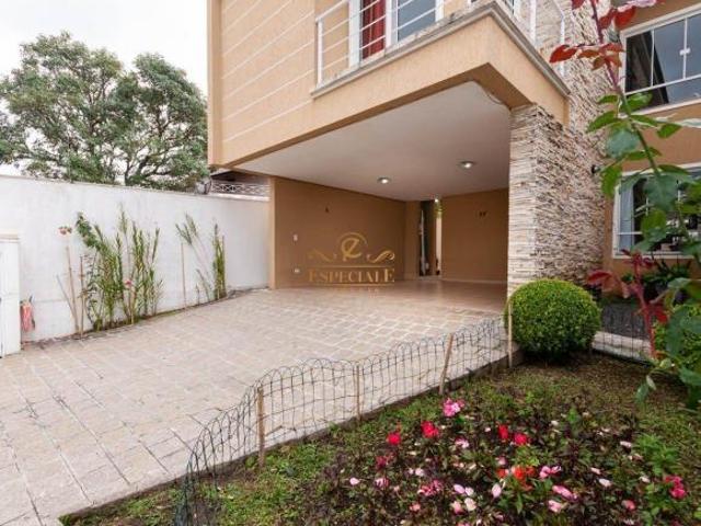 CASA A VENDA COM 3 QUARTOS EM SANTA FELICICDADE