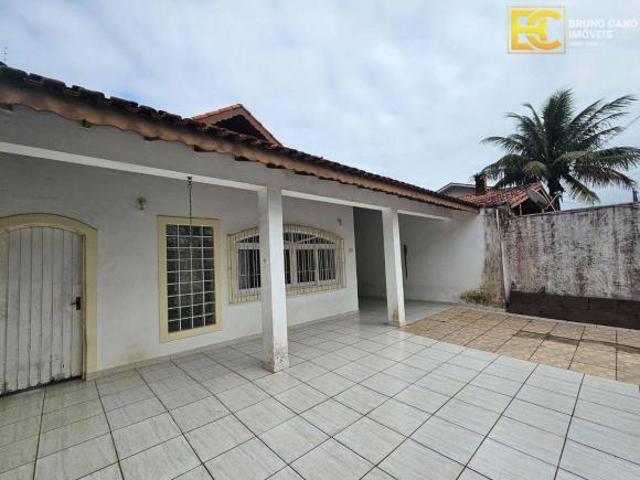 Casa à venda com 3 quartos na cidade de Peruíbe Peruíbe/SP