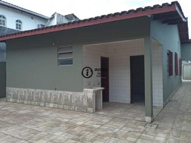 Casa à venda com 3 quartos na praia da enseada