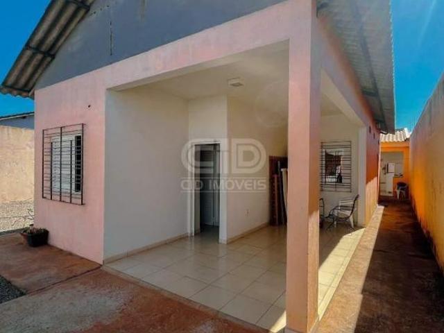 Casa à venda com 3 quartos no bairro CPA II