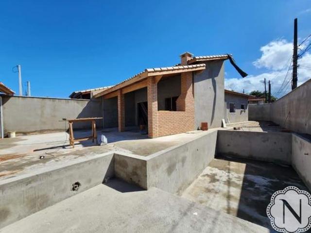 Casa à venda com 3 quartos no bairro Gaivota Praia