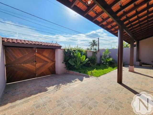 Casa à venda com 3 quartos no bairro Jamaica Praia