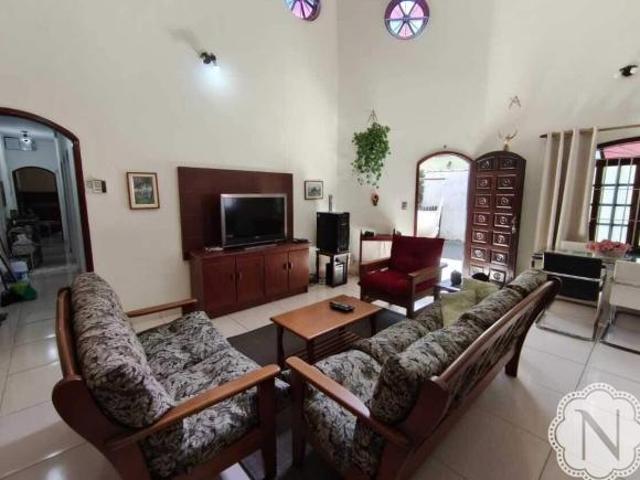 Casa à venda com 3 quartos no bairro Jardim Suarão Praia
