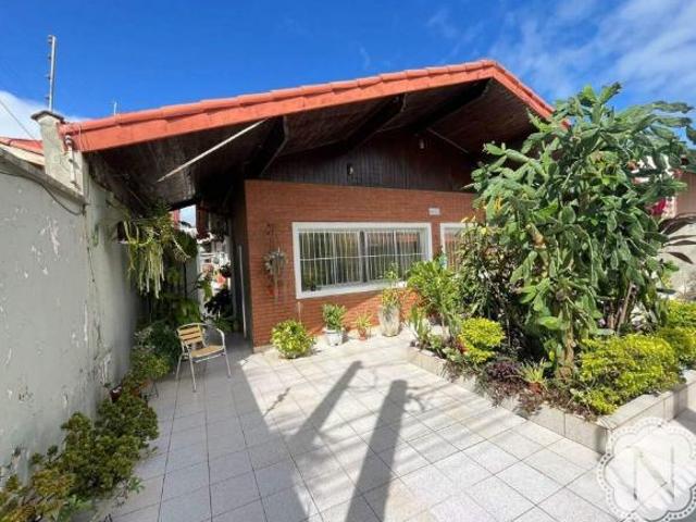 Casa à venda com 3 quartos no bairro Suarão