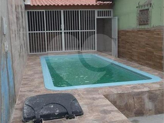 Casa à venda com 3 quartos no Centro, Bertioga
