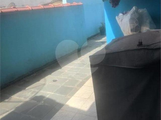 Casa à venda com 3 quartos no Centro, Salesópolis