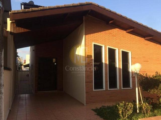 Casa à venda com 3 quartos no Condomínio Eldorado Urbanova R$1.600.000,00