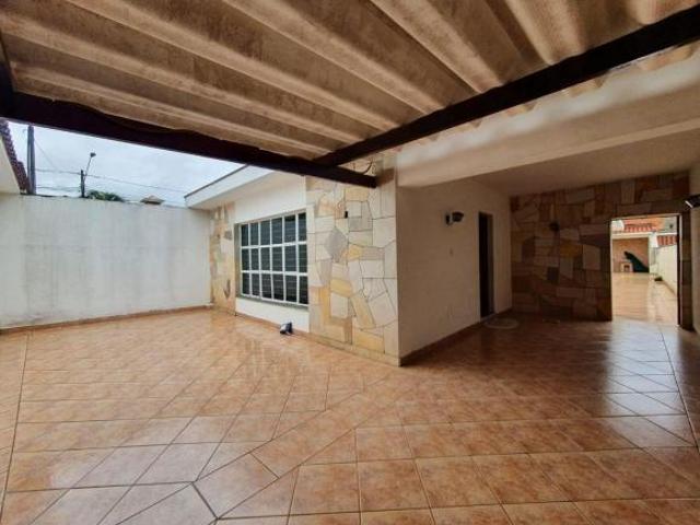 Casa à venda com 3 quartos no Jardim Ana Maria em Sorocaba/SP