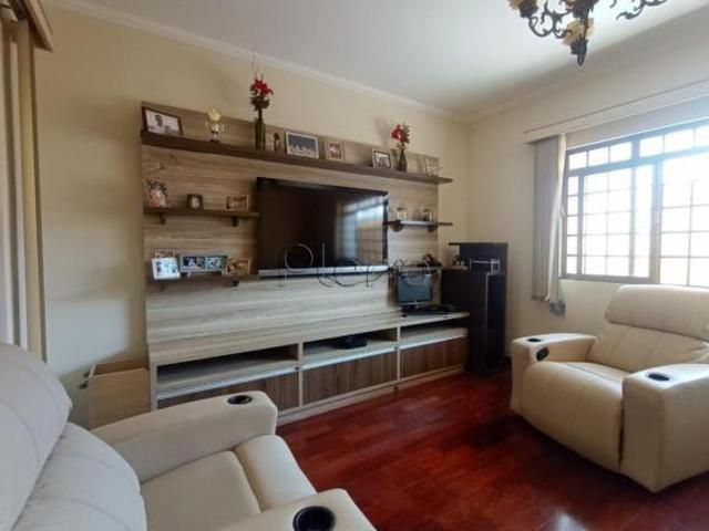 Casa á venda com 3 quartos no Jardim Nova Europa, Campinas