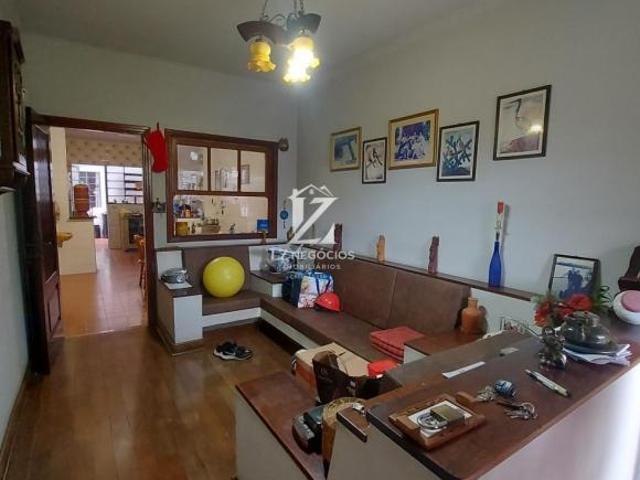 Casa à venda com 3 quartos, edícula, no Parque Bela Vista