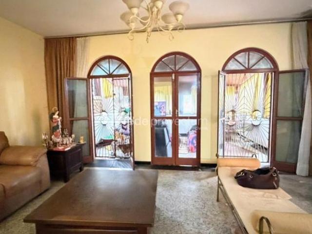 Casa a venda com 3 quartos no Parque São Quirino