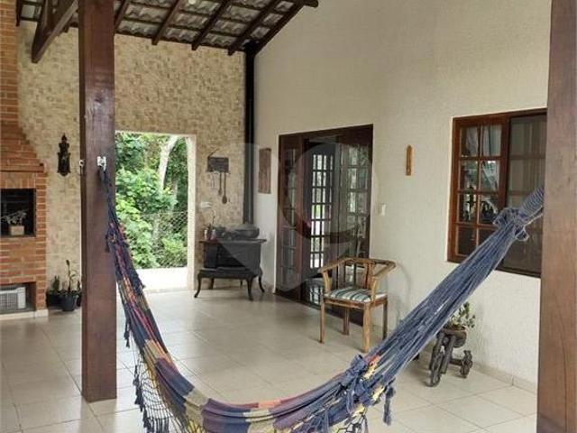 Casa Térrea à venda com 3 quartos, sendo 1 suíte, no condomínio Gran Morada, Mogi das Cruzes
