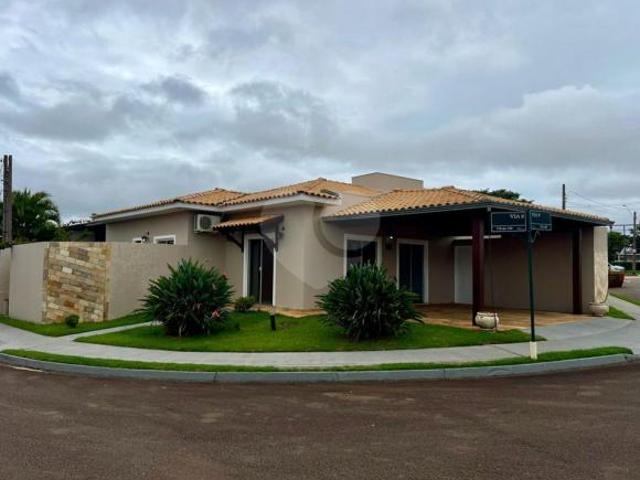 Casa à venda com 3 quartos, sendo 1 suíte, no condomínio Residencial Eldorado, São Carlos