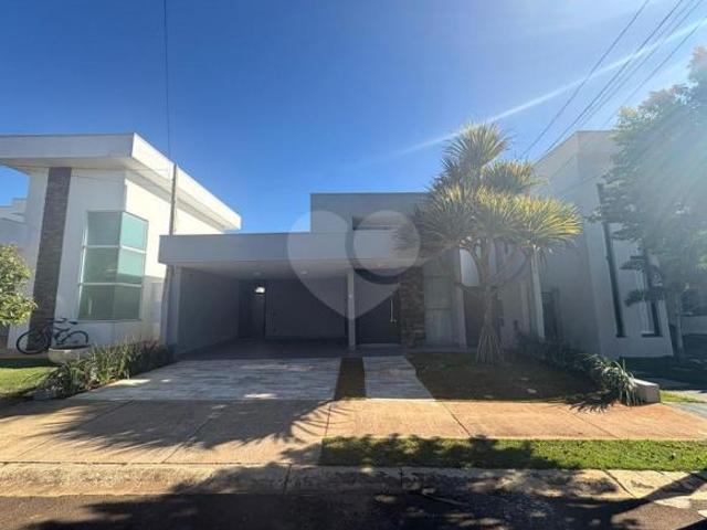 Casa à venda com 3 quartos, sendo 1 suíte, no condomínio Residencial Quebec, São Carlos