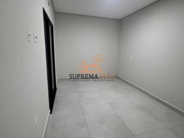 Casa à venda com 3 quartos sendo 1 suíte Condomínio Residencial Jardim