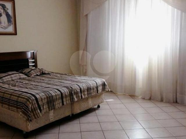 Casa Térrea à venda com 3 quartos, sendo 1 suíte, em Jardim Nazareth, São José do Rio Preto
