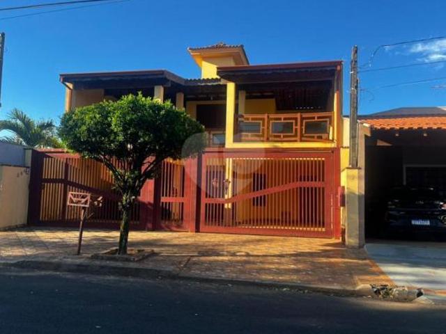 Casa à venda com 3 quartos, sendo 1 suíte, em Parque Fehr, São Carlos