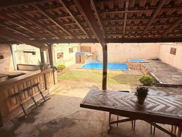 Casa à venda com 3 quartos, sendo 1 suíte, em Vila Boa Vista, São Carlos
