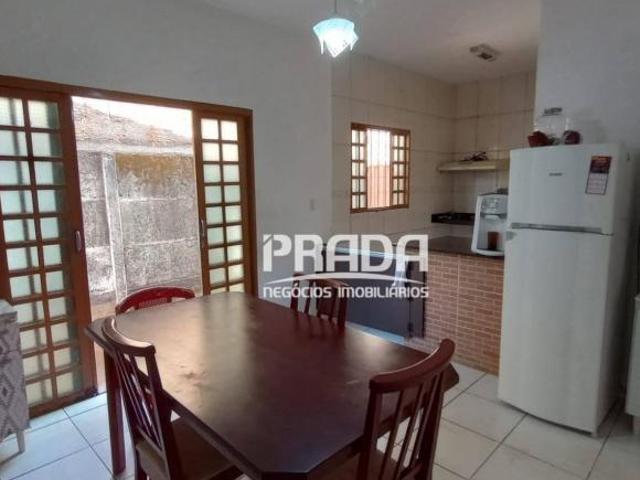 Casa à venda com 3 quartos sendo 1 suíte Jardim Holanda Uberlândia/MG